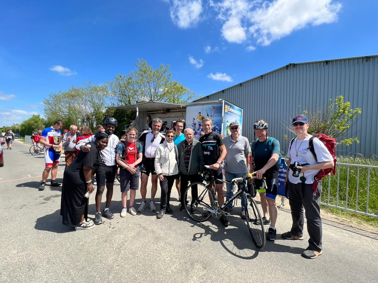 Championnat de France cycliste du clergé : cinq frères salésiens la ...