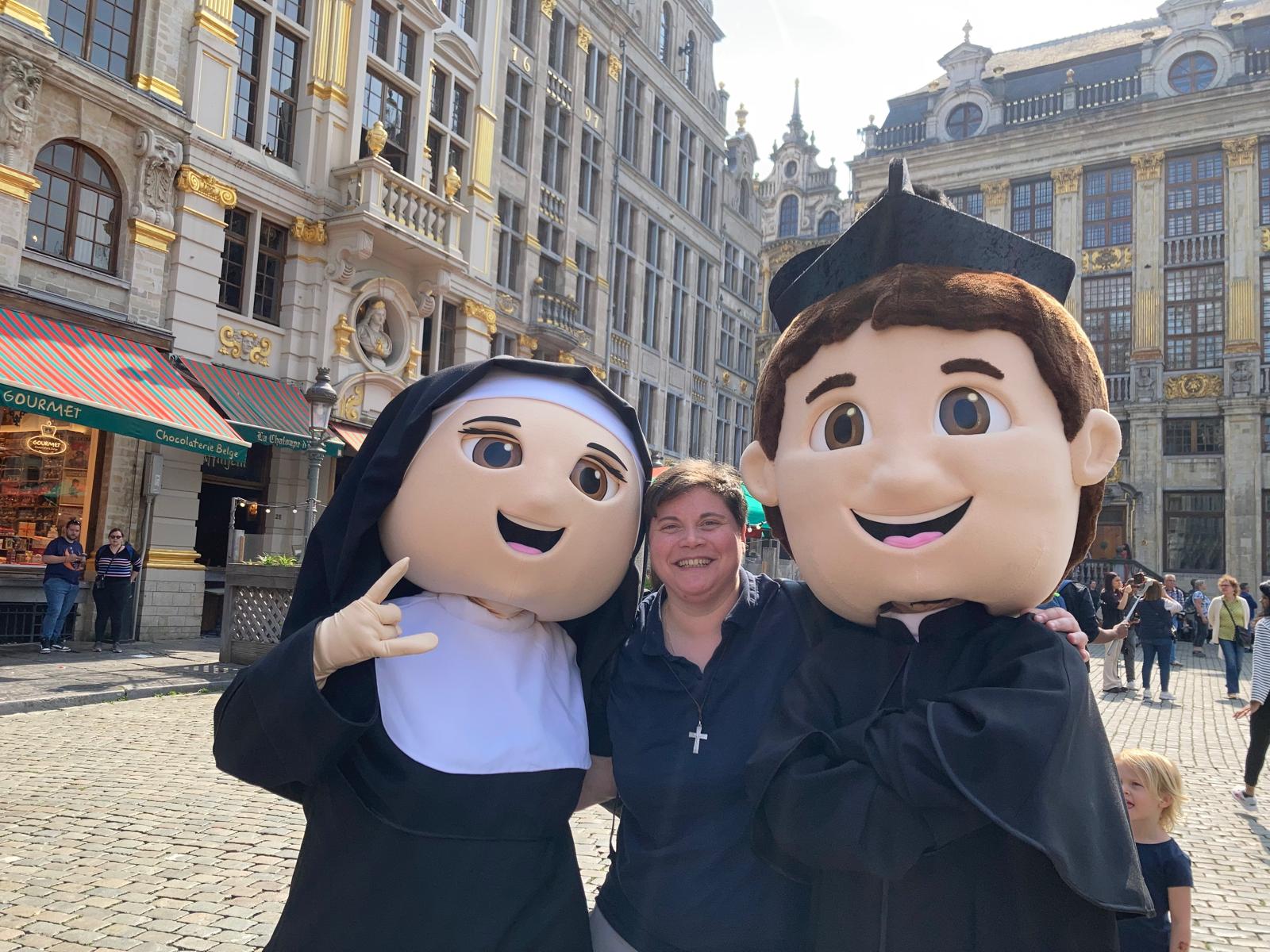 Sœur Anne-Flore, la basketteuse parisienne fan du PSG, a choisi de se ...