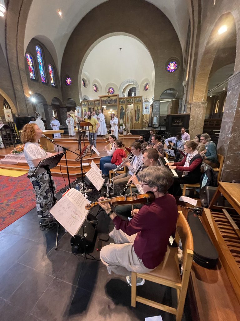 Les vœux définitifs de sœur Anne-Flore Magnan comme salésienne de Don ...